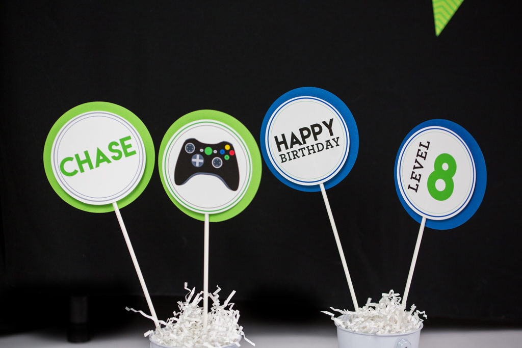 Video Game Birthday Party Decorations with Black Controller – 505 ...